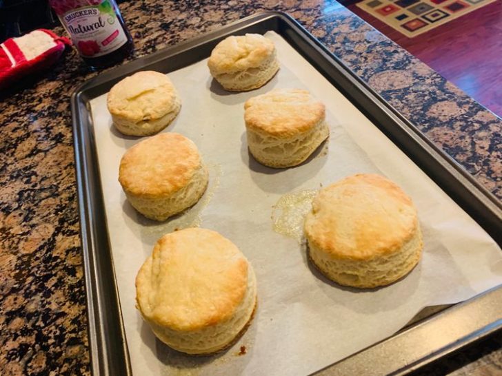 OLD-FASHIONED BISCUITS - Delish Grandma's Recipes