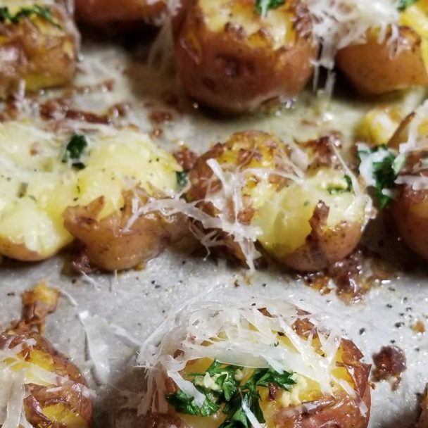 EASY SMASHED POTATO RECIPE - Delish Grandma's Recipes